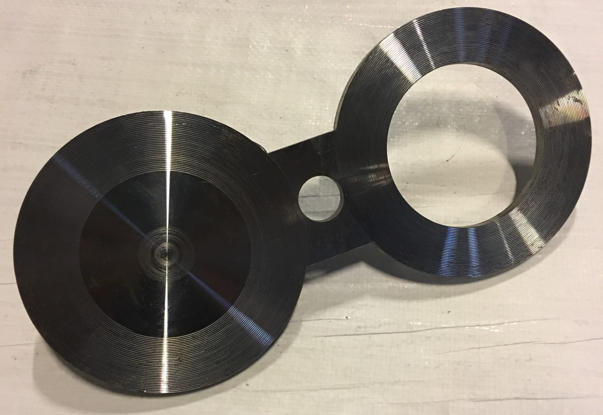 Spectacle Blind Flange • Bakıroğlu Fittings